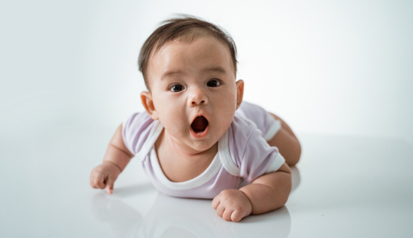 Bebê de 3 Meses: Desenvolvimento, Crise e Brincadeiras